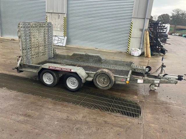 BRIAN JAMES DIGGER Trailer £3,500.00 - PicClick UK