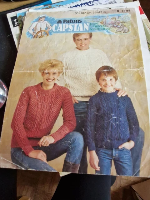 MODÈLE DE TRICOT patons - Chandails de famille - Capstan Aran - 26 - 42 ...