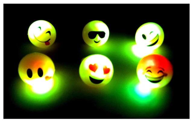 LED LIGHT UP Flashing Emoji Emoticon Smiley Face Rubber Ring Rave Party ...