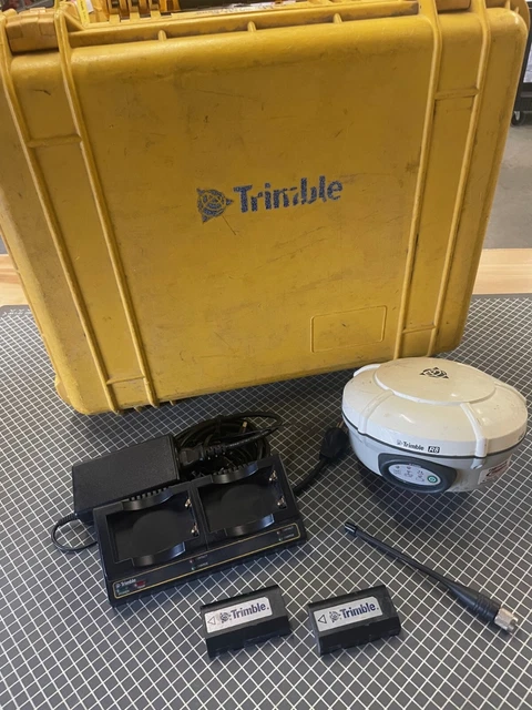 TRIMBLE R8 MODEL 3 GNSS Receiver - UHF Base/Rover 450-470MHz - GLONASS ...