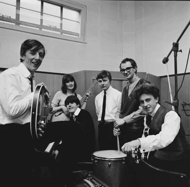 ENGLISH POP GROUP The Applejacks Pictured Backstage 1964 OLD PHOTO EUR ...