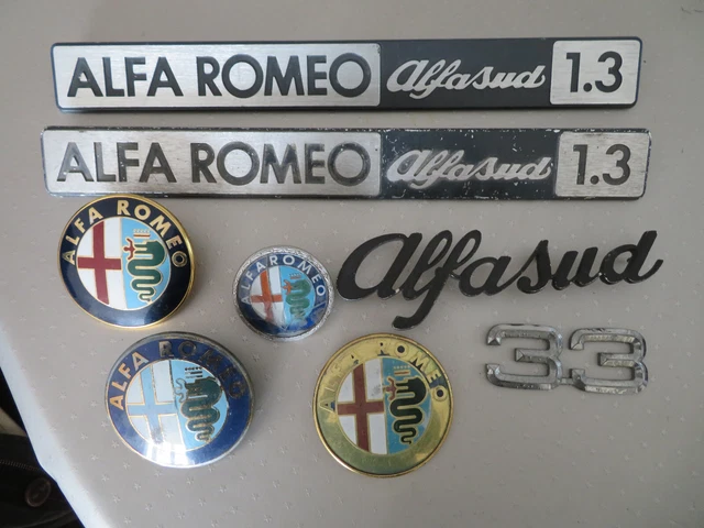 LOT 8 SIGLE emblème logo Alfa Roméo Alfasud métal calandre coffre aile ...