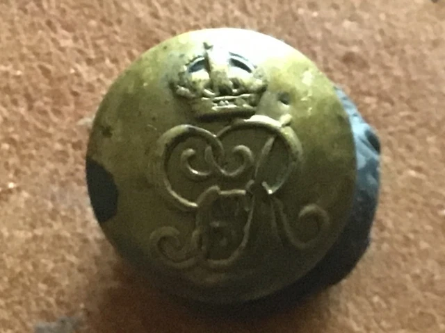 WW2 MILITARY POLICE Brass button King George VI 19mm British Army ...