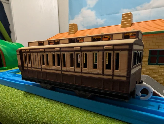 THOMAS AND FRIENDS Trackmaster TOMY Old Slow Coach Custom 3d Print WOOD ...