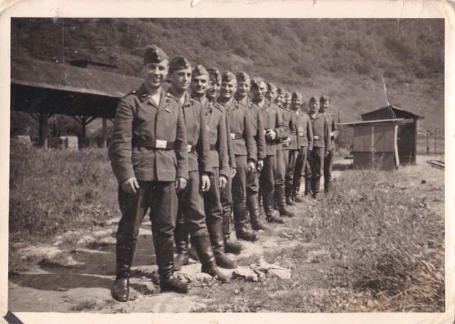 WK 2 FOTO Deutsches-Reich Wehrmacht Soldaten Schießstand Uniform Abzeichen !!! EUR 1,00 ...