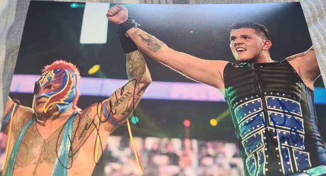 WWE WWF REY Mysterio Jr & Dominic Mysterio Duo Hand Signed 12 X 8 ...