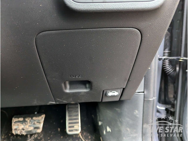 HYUNDAI KONA FUSE Box Fusebox Cover EV Electric Motor 160kW (218 HP ...