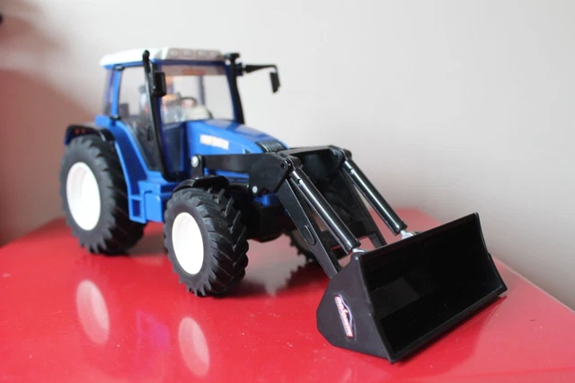 MAJORETTE FARM MASTER TRACTOR 10"x5” Blue PLASTIC Motorised DICKIE TOYS ...