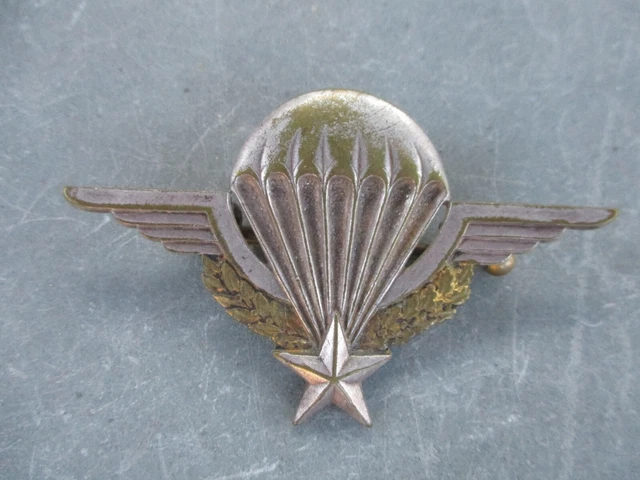 (1) RARE INSIGNE militaire brevet de parachutiste numéroté 103 ...