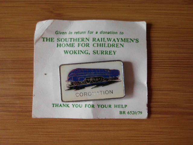 CORONATION RAILWAY TRAIN Badge Southern Railwaymens Home Woking £6.00 ...