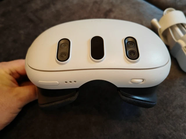 META QUEST 3 Virtual Reality Headset 128GB No Controllers £162.67 ...
