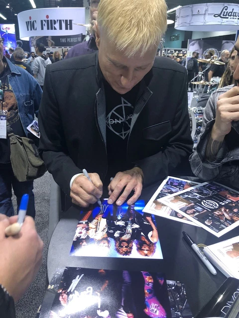 GFA DAVID LEE Roth's Batteur Gregg Bissonette Signé 8x10 Photo Preuve ...