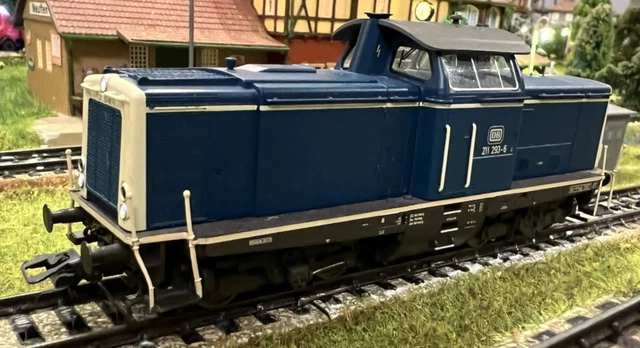 MÄRKLIN H0 37002 Diesellok BR211 293-6 Neuwertig MFX, Sound, OVP EUR 86 ...