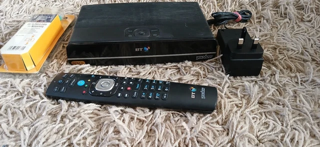 BT YOUVIEW 4K Ultra HD Box UHD DTR-T4000 1tb Twin Record Freeview ...