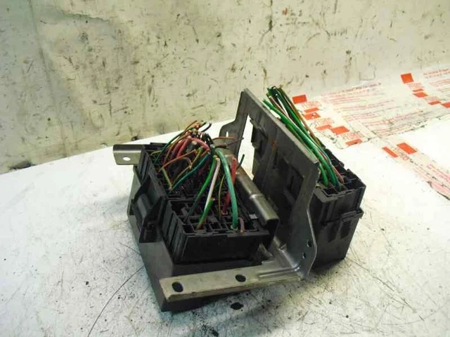 CAJA RELES / Fusibles Para Ford Transit Caja Cerrada, Larga Fy 2000 ...