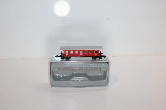 MARKLIN 8701 MINI Club Z Gauge Red 4-Wheel 2nd Class Passenger Car ...