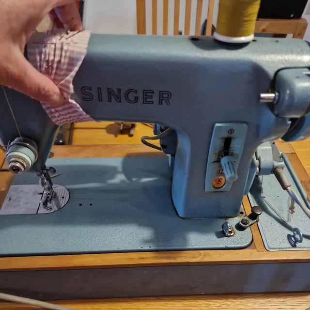 SINGER SEWING MACHINE vintage electric £63.12 - PicClick UK