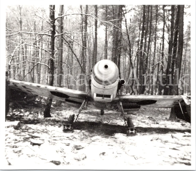 T030 FOTO WH Archiv Repro Luftwaffe Flugzeug Me109 Emblem JG53 Pilot ...