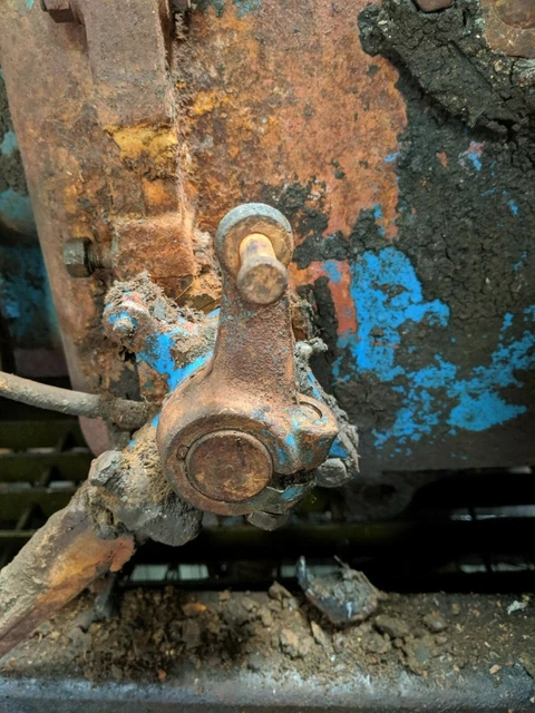 FORDSON MAJOR FOOT Brake Linkage Lever Sits Next To Clutch Pedal £16.00 ...