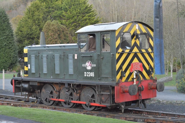 CLASS 04 NO d2246 in green 2 £1.00 - PicClick UK