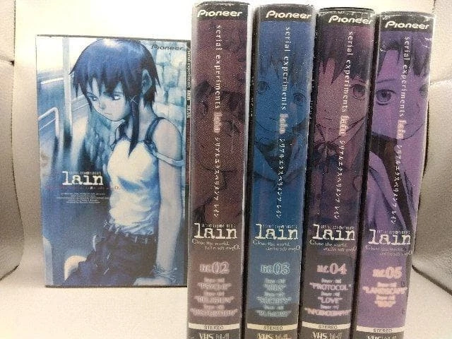 SERIAL EXPERIMENTS LAIN VHS Complete Set 5 Volumes Pioneer Anime NTSC ...