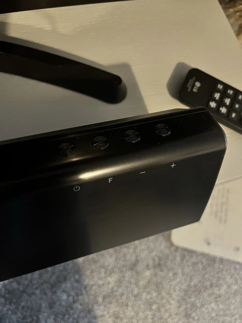 LG WIRELESS SOUND Bar and Subwoofer System & Remote SJ2 - Plugged In ...