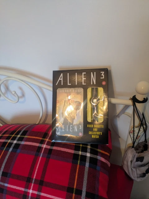 PROMOTIONAL BOX SET for Alien 3 VHS Video Tape With Rare Collectors Watch. £52.70 - PicClick UK