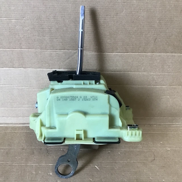 MERCEDES C CLASS W203 2007 Automatic Gear Selector Lever A2032675524 ...