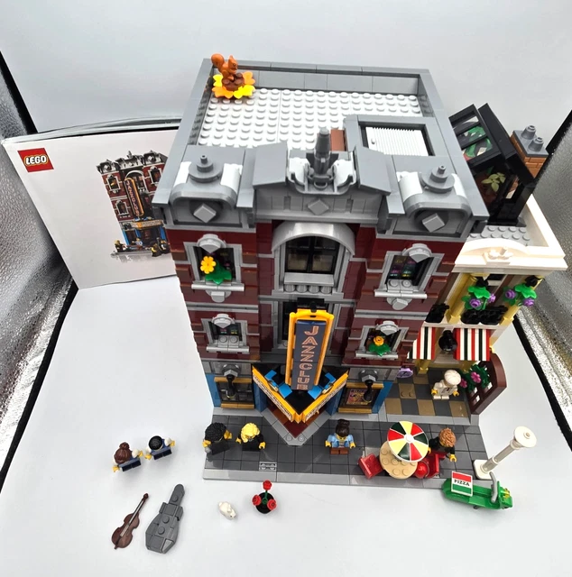 LEGO ICONS MODULAR Building Set 10312 Jazz Club - Complete w ...