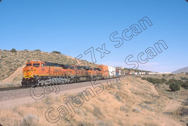ORIGINAL SLIDE- BNSF C44-9W 5024 FRESH Repaint & Train In Cajon Pass 2/20 EUR 3,23 - PicClick DE