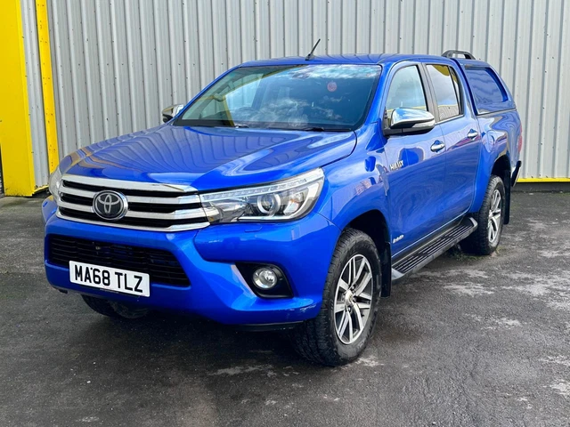2018 TOYOTA HILUX Invincible D/Cab Pick Up 2.4 D-4D Auto PICK UP Diesel ...
