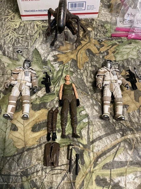 NECA ALIEN 3 RIPLEY, DOG ALIEN & 2 Commando VENDEUR AMÉRICAIN * EUR 82 ...