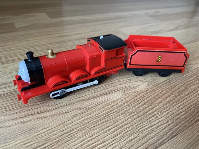 TOMY THOMAS THE Tank Engine: James Motorised Train No 5 And Tender £32. ...
