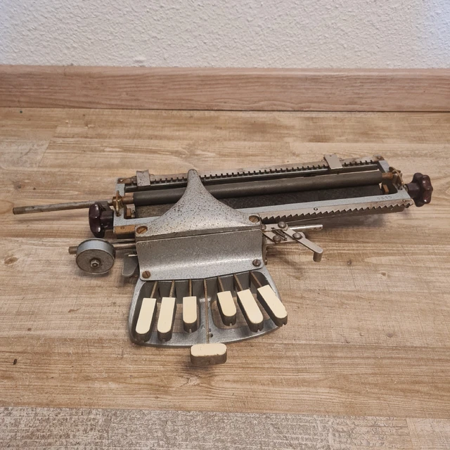 BRAILLE SCHREIBMASCHINE BLINDENSCHRIFT Karl Neubert 50er Jahre EUR 68 ...