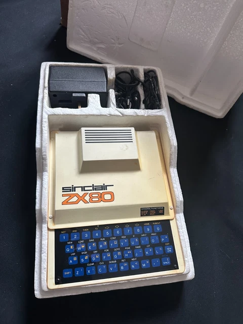 VINTAGE SINCLAIR ZX80 Heimcomputer + OVP + GETESTET + KNACKIGES DISPLAY ...