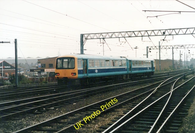 RAILWAY PHOTO 6X4 Class 143 Pacer 143018 18.50 Sunderland Carlisle 13/8 ...