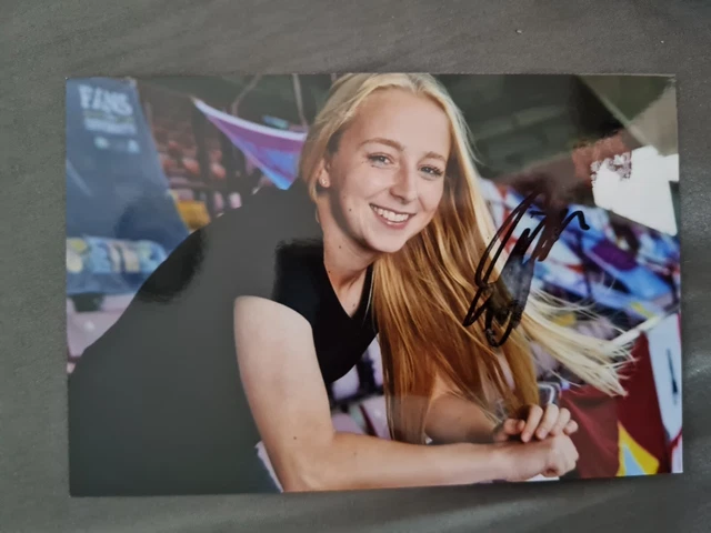 AUTOGRAMMKARTE (SIGNIERTES FOTO) Caroline Siems/Fußballerin Bayer 04 ...