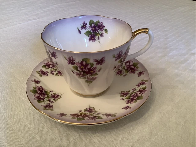 ROYAL ALBERT~DAINTY DINA Series~Shelley Shape~”Jennie” ~Violets~Cup And ...