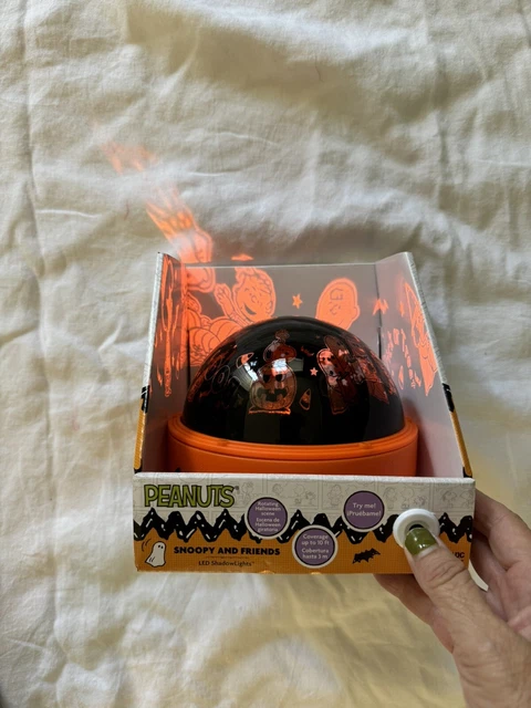 PEANUTS SNOOPY LED Rotating Shadow Lights Projection Gemmy Halloween ...