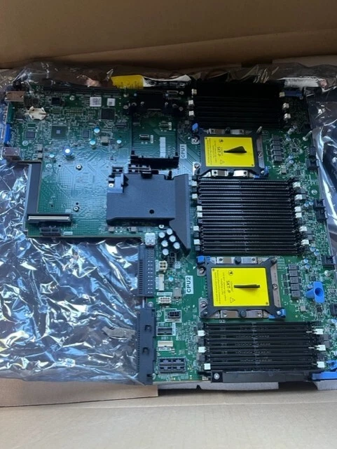 Dell PowerEdge R740 128 GB RAM Computer Servers Dell EMC 0CMD3M Trusted ...