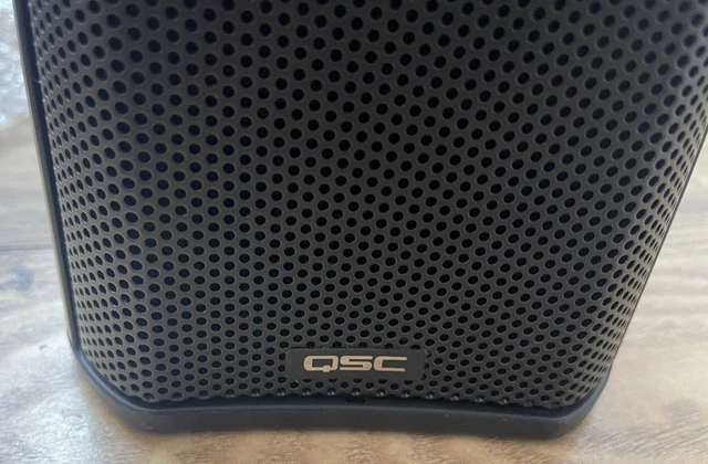 QSC LOUDSPEAKER AD-S802T-BK £250.00 - PicClick UK