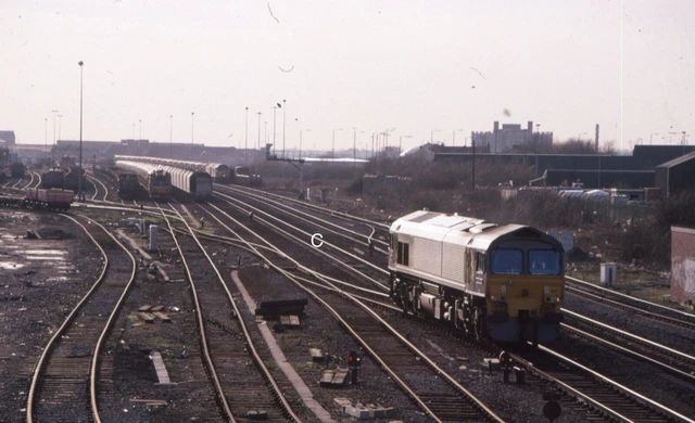 35MM SLIDE BRITISH Railway Br Class 59 - 59104 At Swindon 06/03/1997 £3 ...