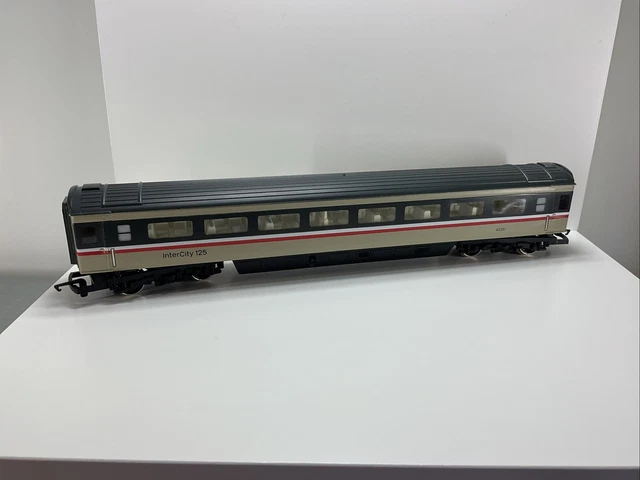 HORNBY R434 INTERCITY 125 Mk3 Open Coach No. 42251 - Beige/Grey (#487 ...
