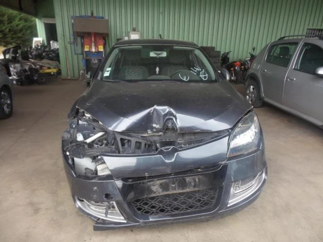 MOTEUR ESSUIE GLACE avant RENAULT MEGANE 3 288100941R EUR 65,00 ...