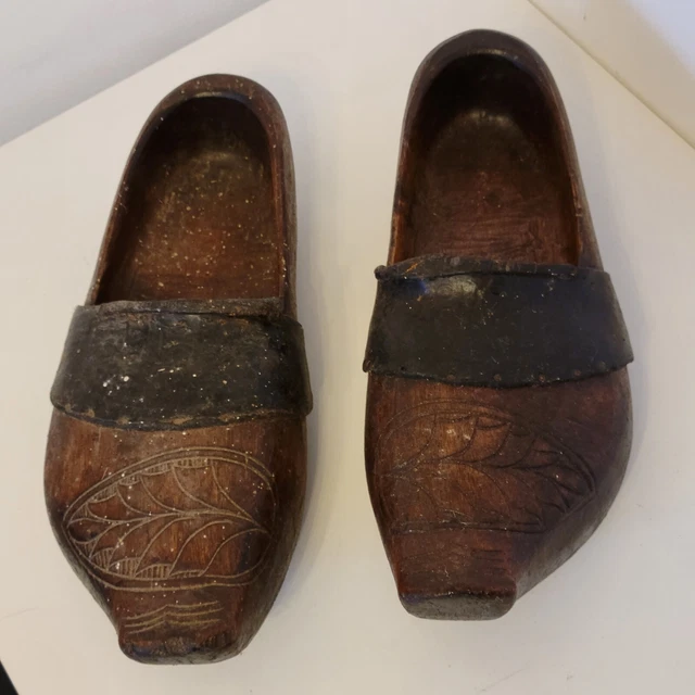 ANCIENNE PAIRE DE sabots en bois et cuir EUR 20,00 - PicClick FR
