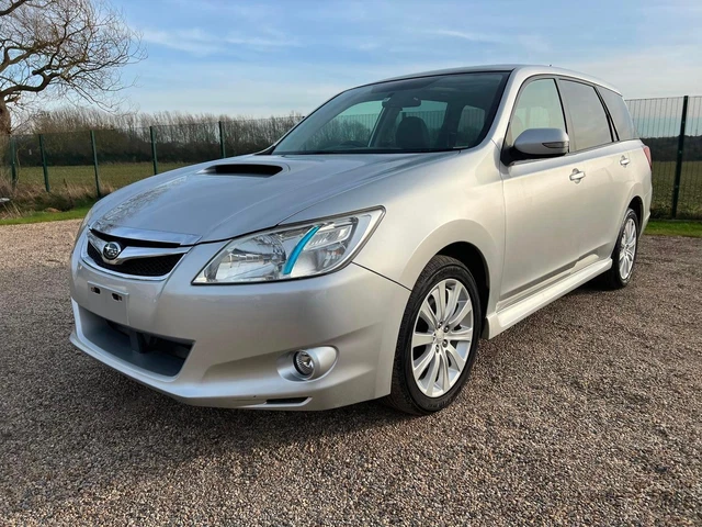 SUBARU EXIGA 2.0 Gt Turbo Awd 4X4 Touring Estate Automatic 7 Seater 221 ...
