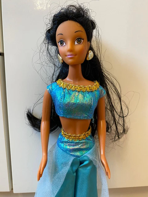 DISNEY PRINCESS ALADDIN Jasmine Doll with Original Outfit Simba Vintage ...