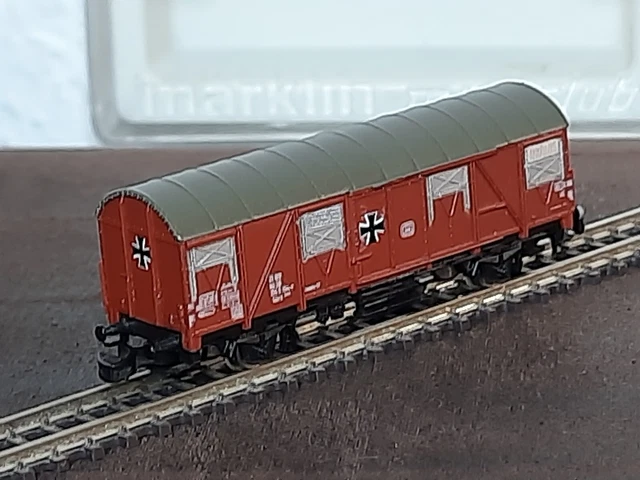 MÄRKLIN/AMM SPUR Z Güterwagen der Bundeswehr mit olivfarbenem Dach in OVP EUR 29,99 - PicClick DE