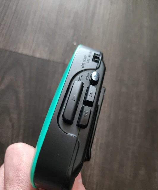 TEAL SONY WALKMAN WM-FX117 AM/FM Cassette Tape Player (Working ...