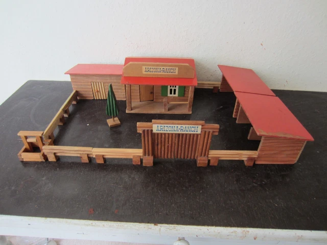 VERO FORT ARIZONA RANCH DDR Western Cowboy Indianer Holz ohne Figuren ...
